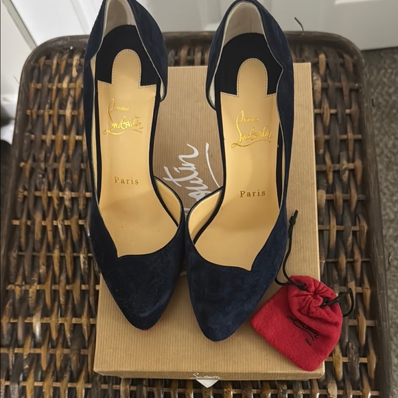 Christian Louboutin | Shoes | Christian Louboutin Womens Marine Round ...